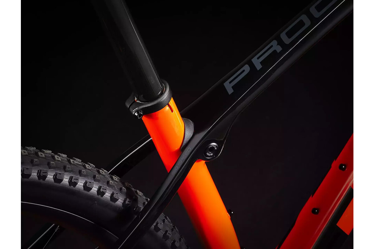 Jízdní kolo Trek Procaliber 9.7 Roarange/Deep Smoke 2023 | Bike Sport